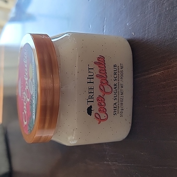 tree hut | Skincare | Copy Tree Hut Coco Colada Shea Sugar Scrub 8oz ...